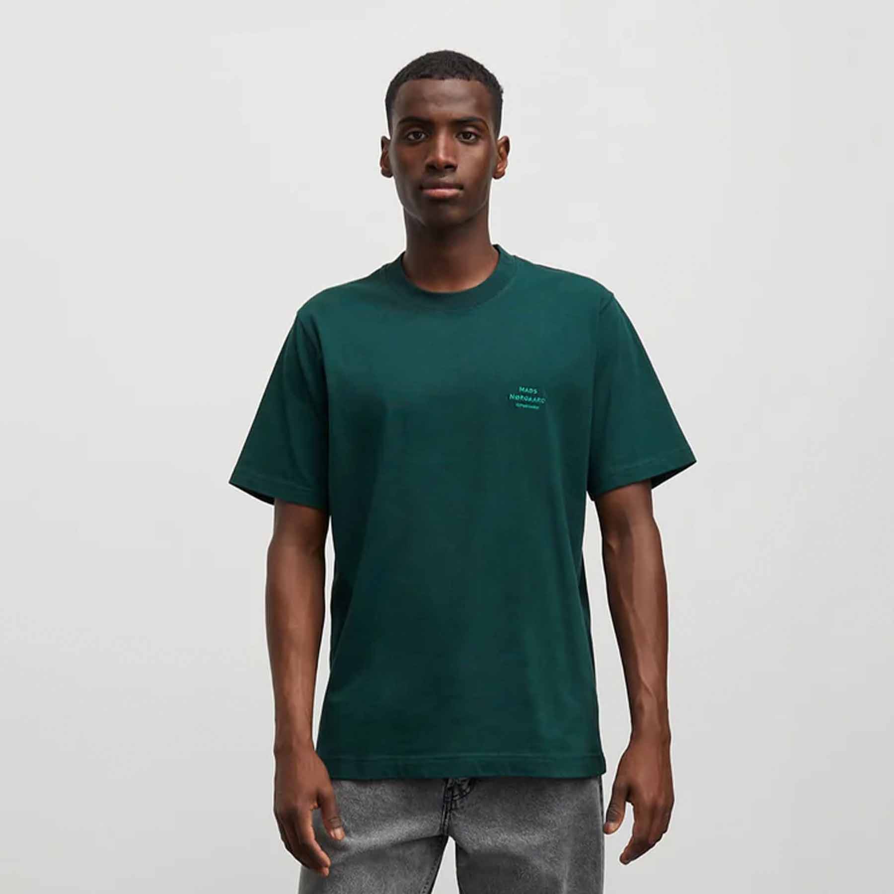 Frode emb logo tee – Kings Queens